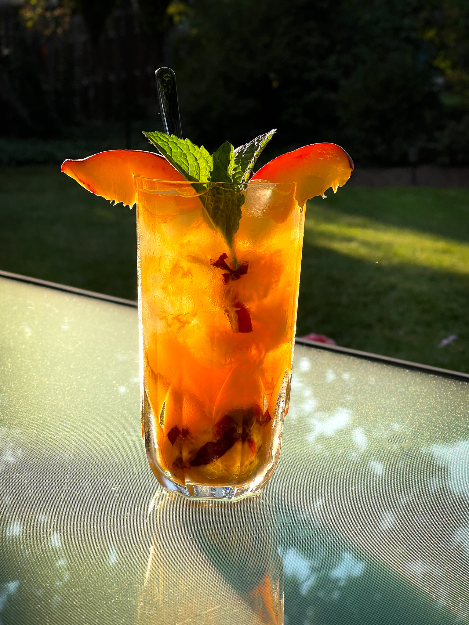 The Cooks’ World/Pinnacle Liquor Cocktail of the Week: Peach Smash ...